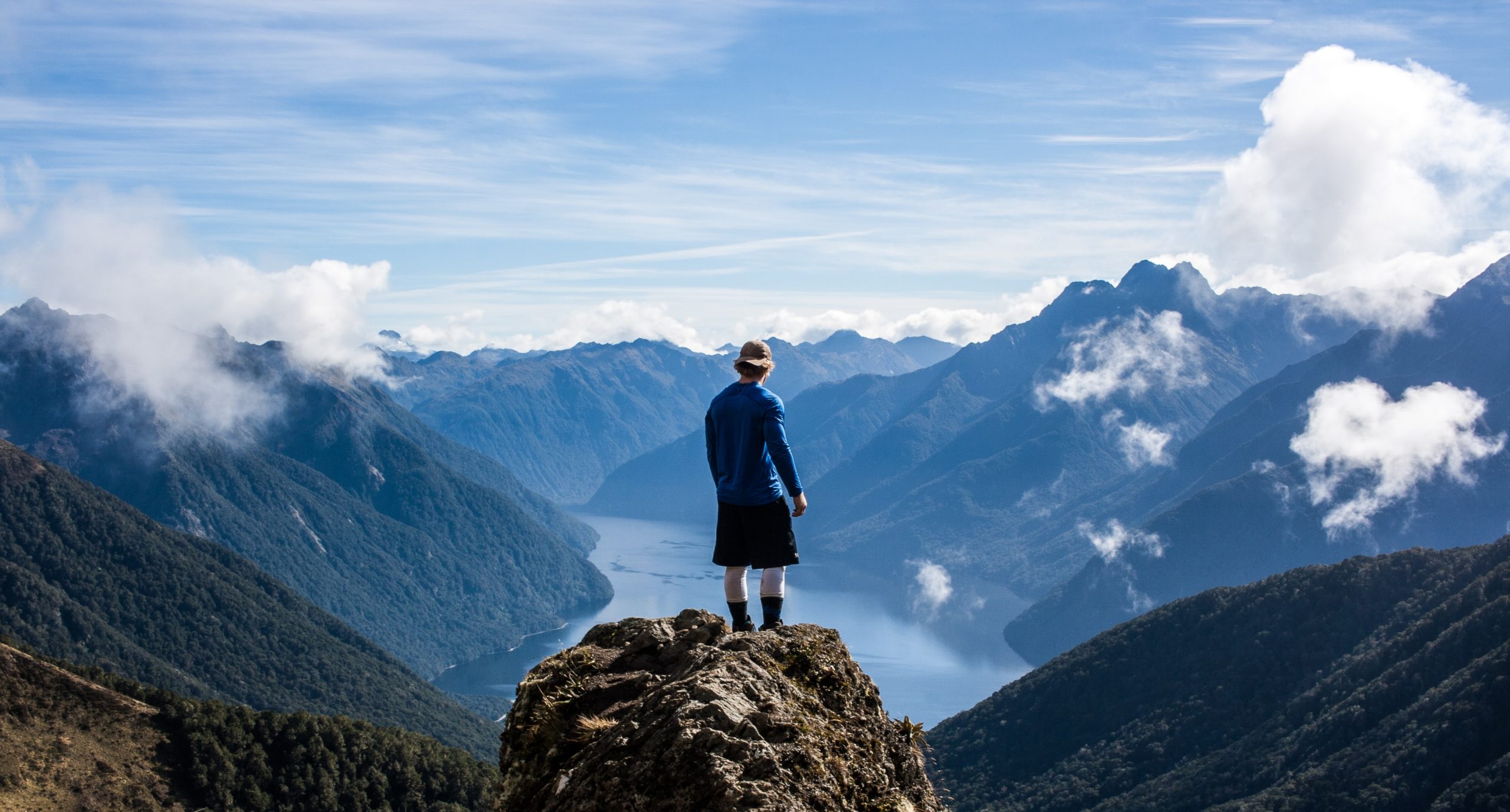 Best Trails in New Zealand for Avid Hikers – Happy Hobbyists